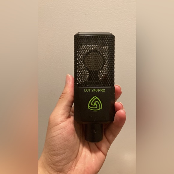 Lewit | Other | Lewitt 24 Pro Microphone Audio Interface Additional Mic ...